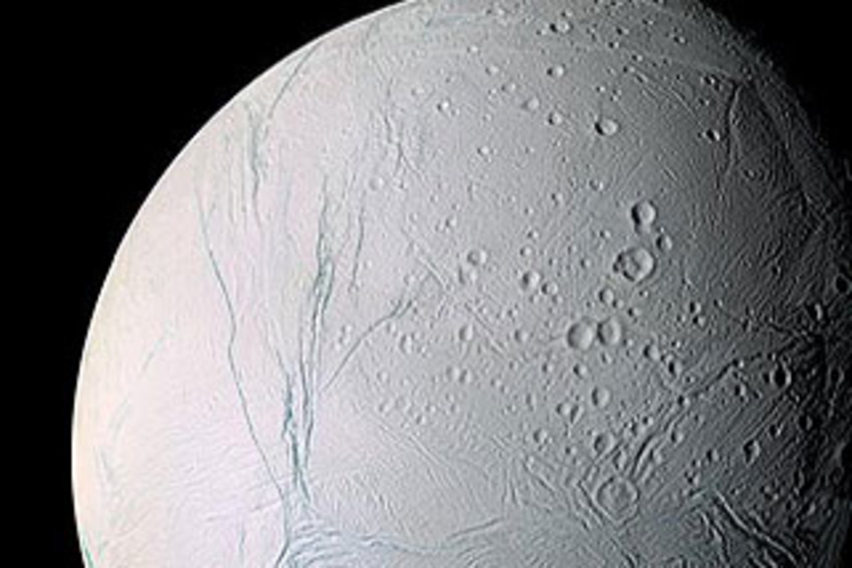 Saturn's Watery Moon | Discover Magazine