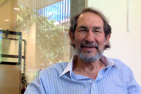 Geoffrey West Finds the Physical Laws Embedded in Human Cities ...