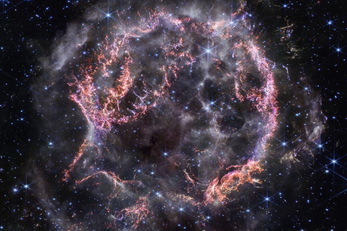 A Light Echo From a Supernova Has Illuminated Interstellar Gas and Dust ...