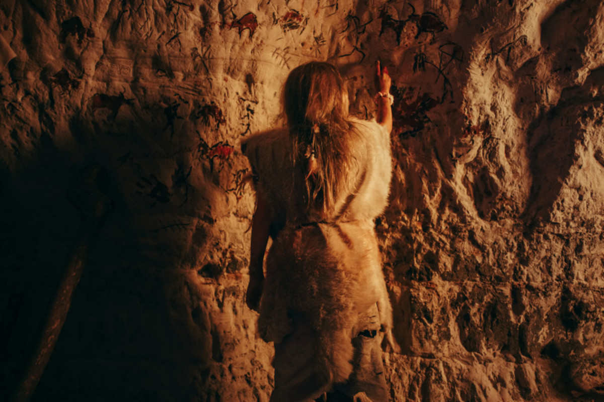 The Age of a Human-Neanderthal Child's Burial Has Just Been Resolved ...