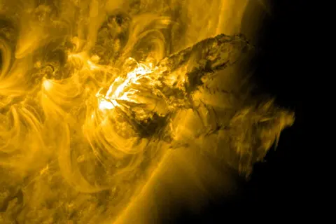 Solar Belch: KaPOW! Spluuuurt! SPLAT! | Discover Magazine