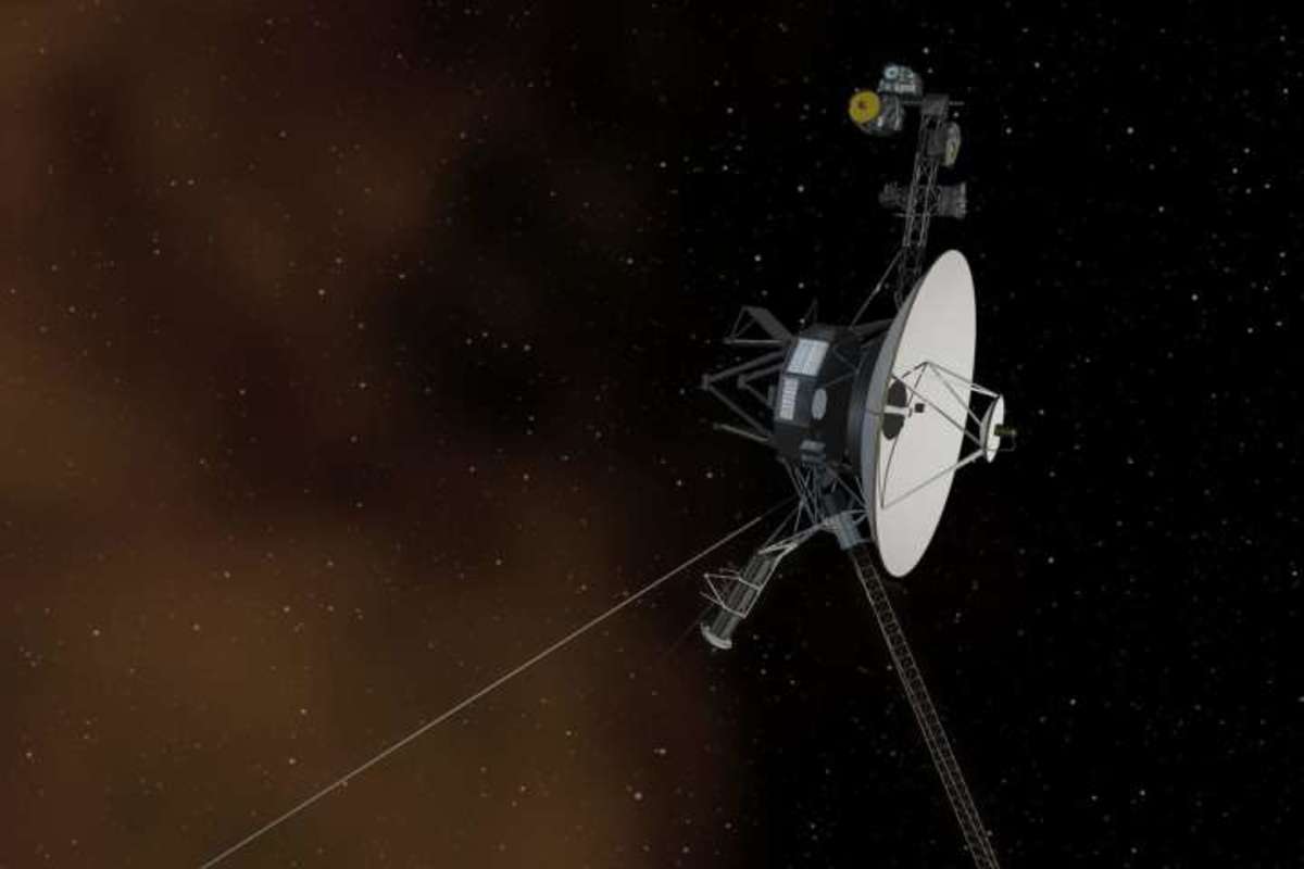 Voyager 2’s First Reports from Interstellar Space Surprise Scientists ...