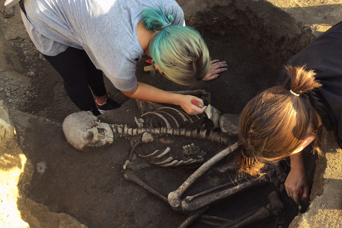 When is it OK For Archaeologists to Dig Up the Dead? | Discover Magazine