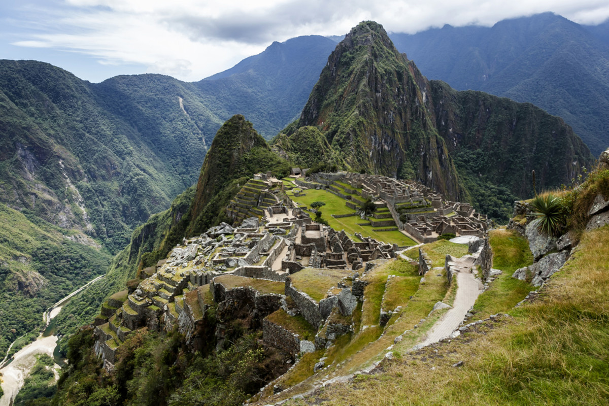 How the Inca Road System Tied Together an Empire and Facilitated Its ...