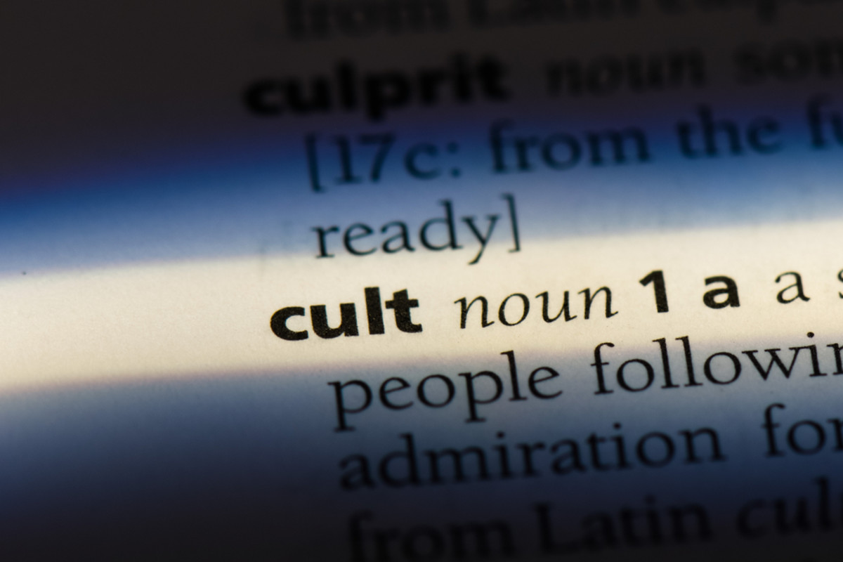 How These 5 Cults Manipulated Their Followers | Discover Magazine