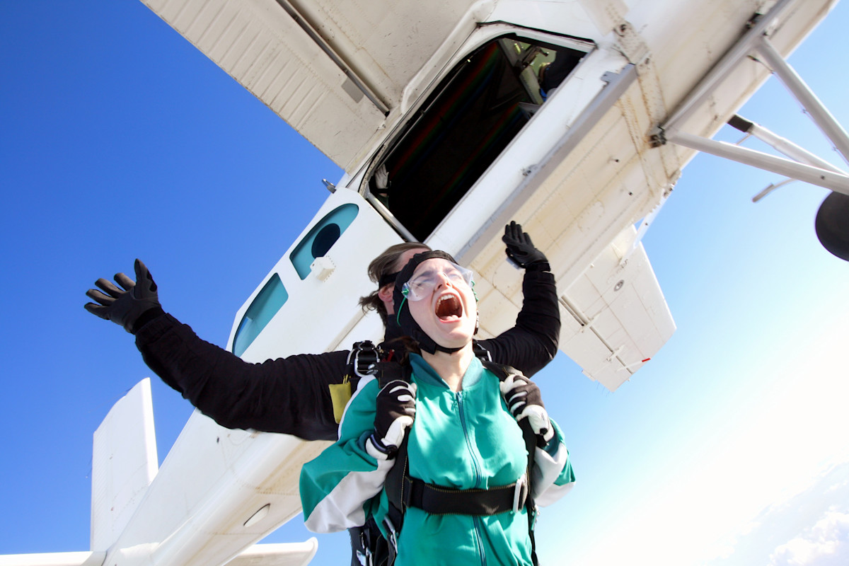 Is Skydiving Safe for Your Body? | Discover Magazine
