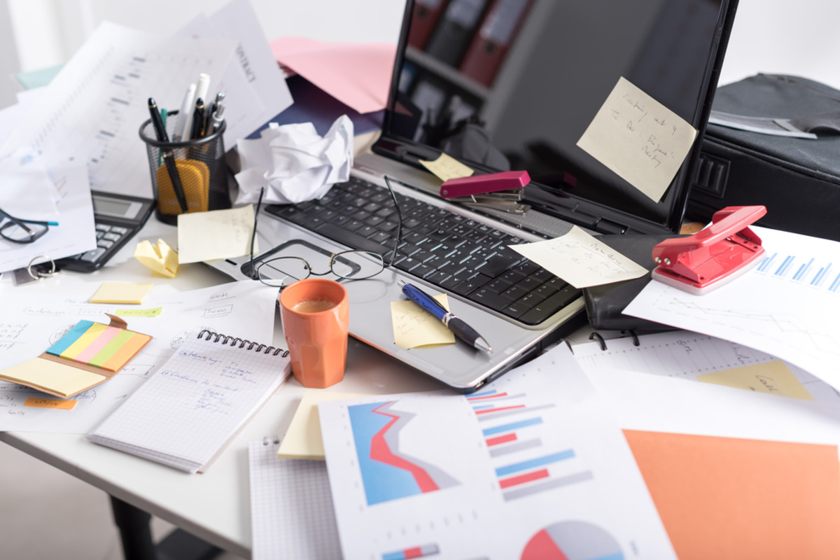 Does a Cluttered Work Environment Impact Your Productivity? | Discover ...