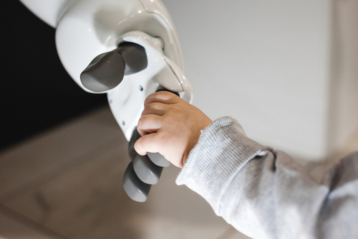 These 4 Humanoid Robots Use Soft Touch to Hug or Connect with Humans ...