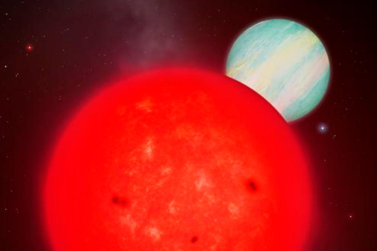 A Giant Planet Forming Around a Small Star Creates Cosmic Mystery ...