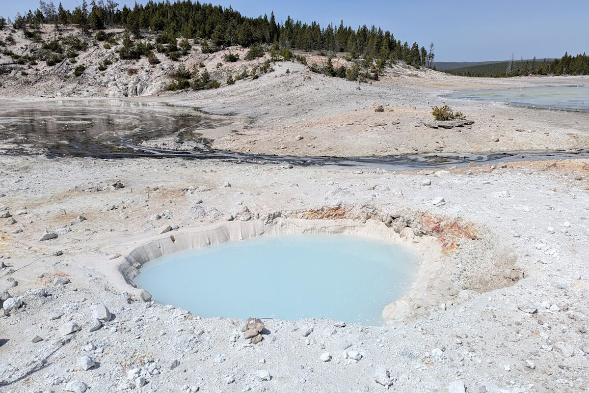 Series of Hydrothermal Explosions Likely Created New Blue Hot Spring in ...