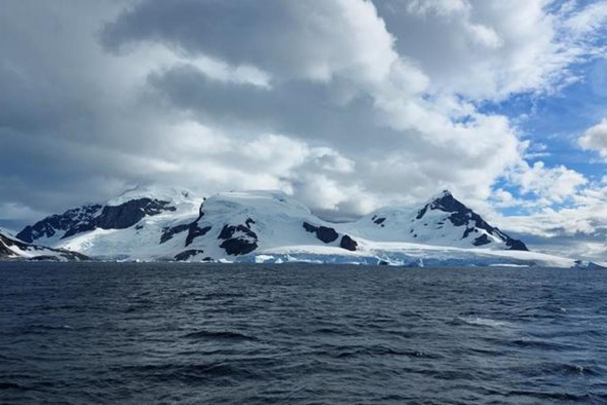 New Map Reveals Antarctica’s Gigantic Submarine Canyons — Some Deeper ...
