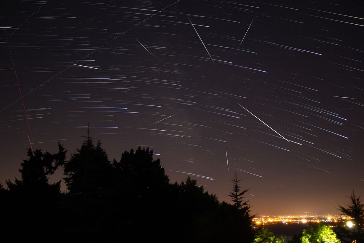 The Leonid Meteor Shower Returns This November — How to See It ...