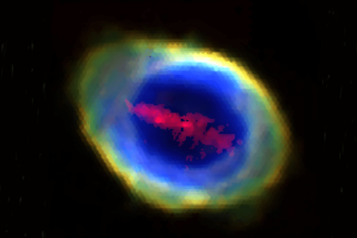 A Hidden Iron Bar Has Been Uncovered Inside the Ring Nebula | Discover ...