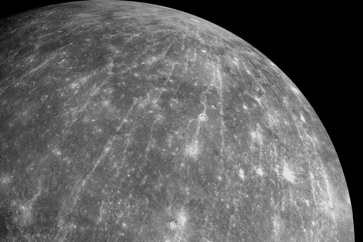 Bright Streaks on Mercury Suggest That It's Not a Dead Planet, but ...