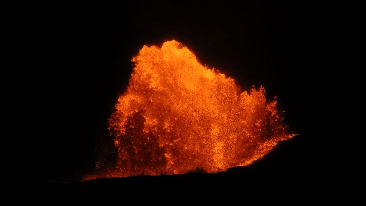 Kīlauea Volcano's Record-Breaking Lava Fountains Lasted for 9 Hours and ...