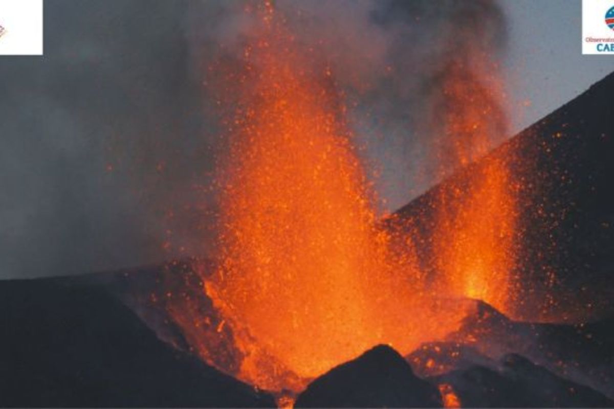 Lava Flows from Fogo Destroy National Park Headquarters, Threaten ...