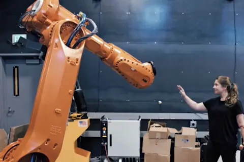 Madeline Gannon is the Robot Whisperer | Discover Magazine