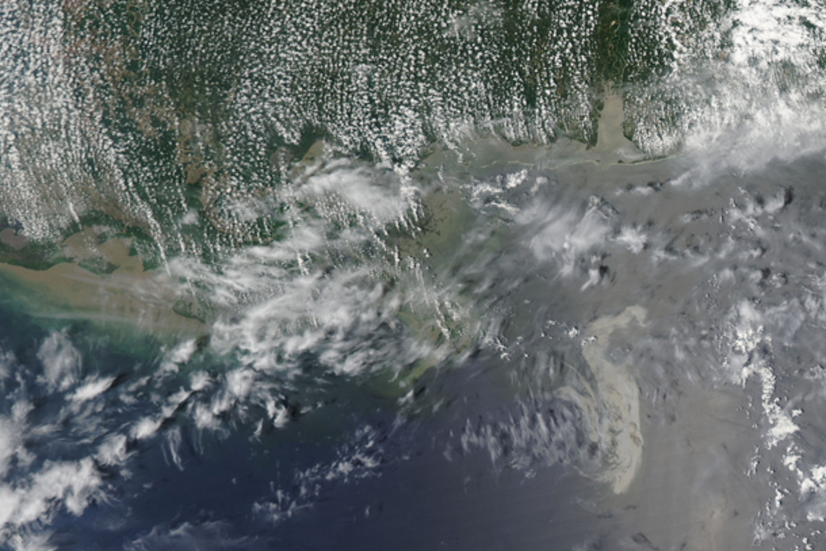 Sunlight Reflects Oily Environmental Disaster | Discover Magazine