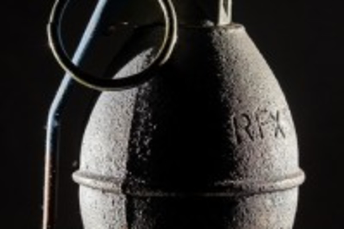 Designing ergonomic hand grenades. | Discover Magazine